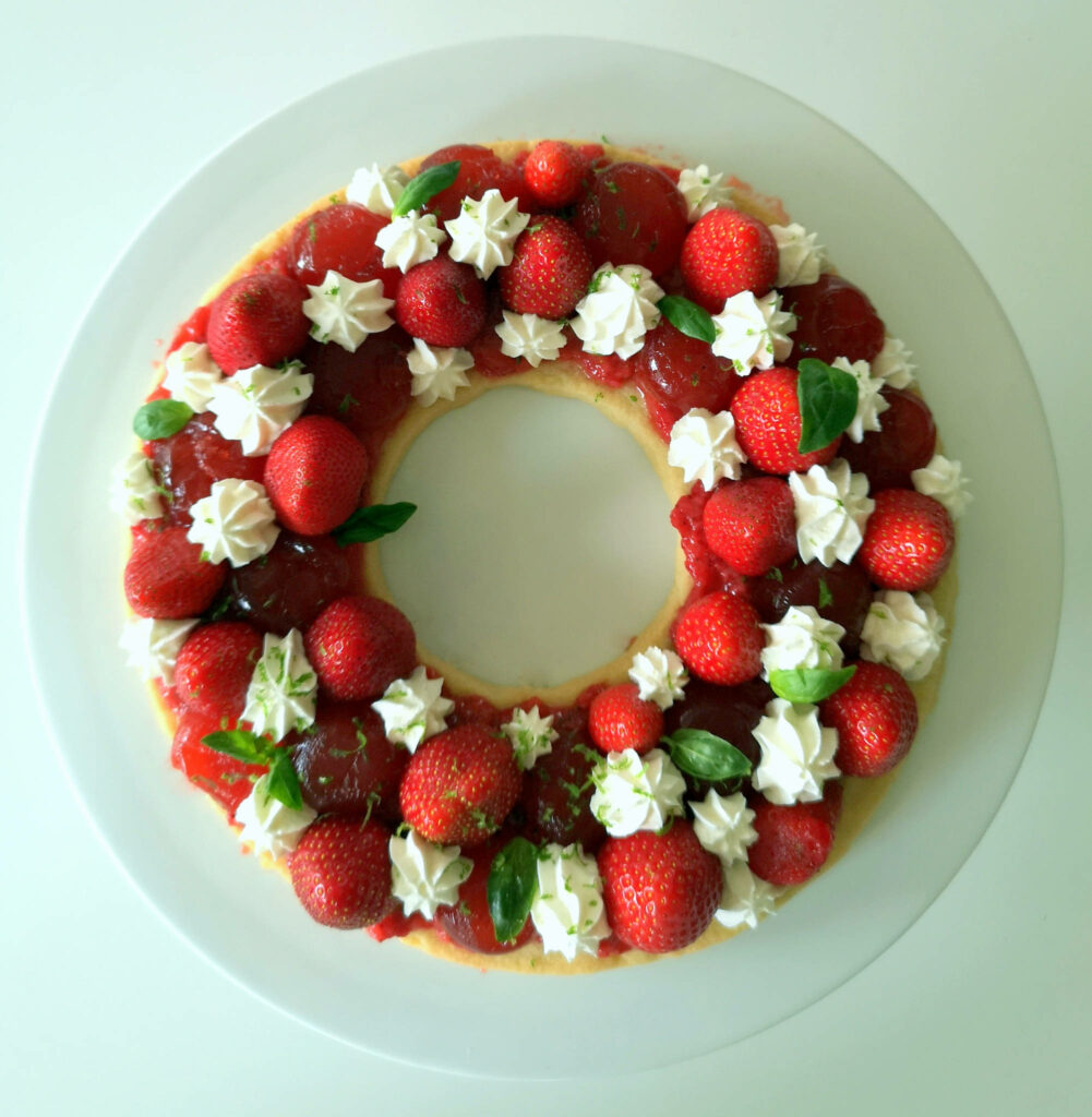 Couronne d'été aux fraises